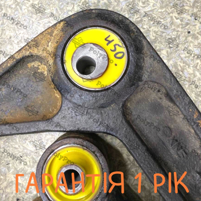 Купить Полиуретановая втулка штока заднего амортизатора верхняя Toyota ...